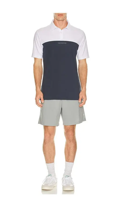 Travis Mathew Featherweight Colorblock Polo In Blue