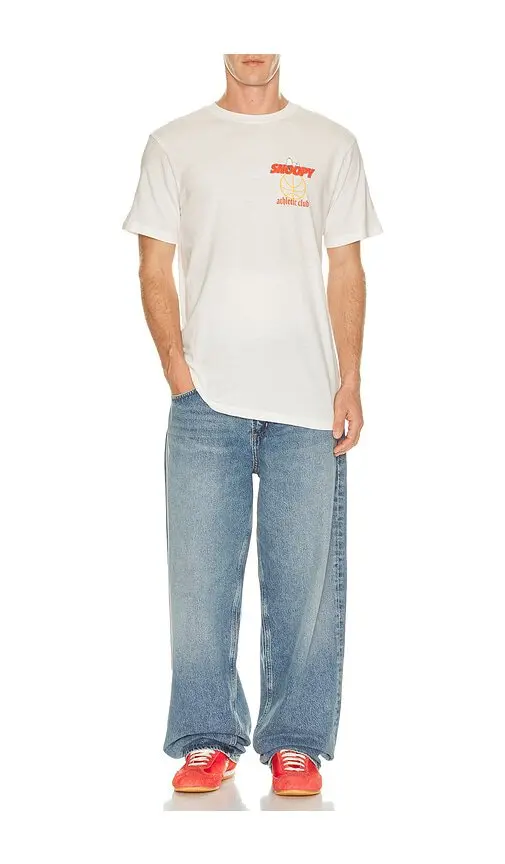 THE FORECAST AGENCY Peanuts Athletic Tee In White