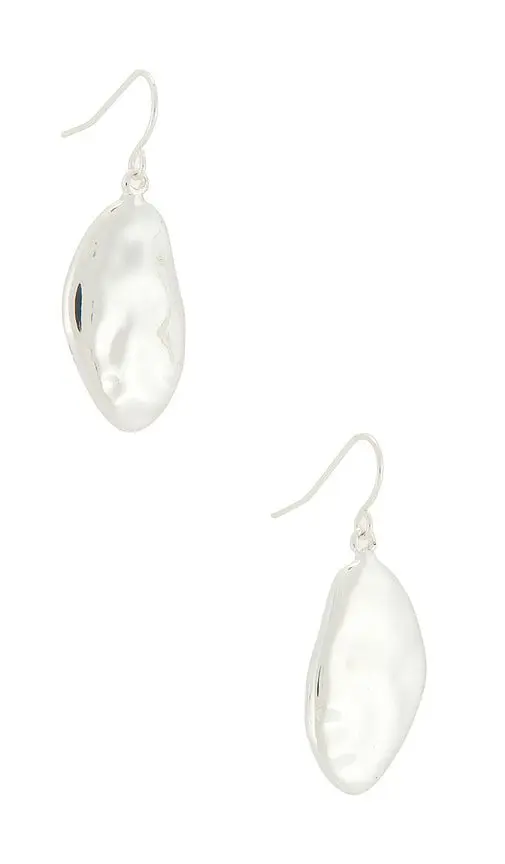 Ettika Hammered Oval Drop Earrings In Metallic