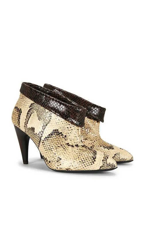 Isabel Marant Étoile Janela Boot In Beige