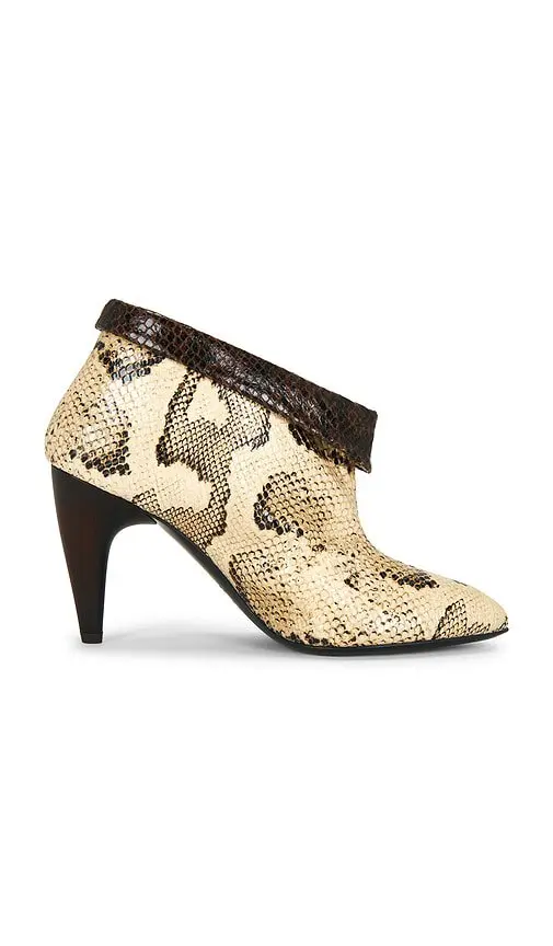 Isabel Marant Étoile Janela Boot In Beige