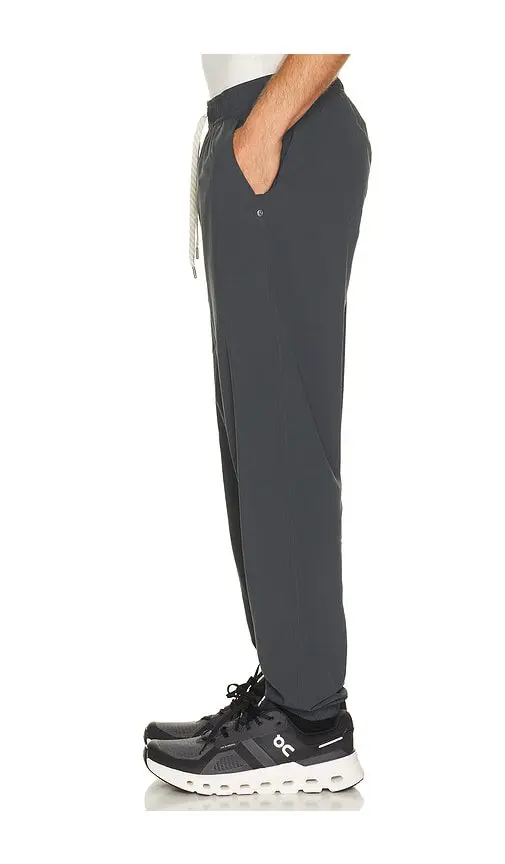 Vuori Kore Lined 28 Jogger In Grey