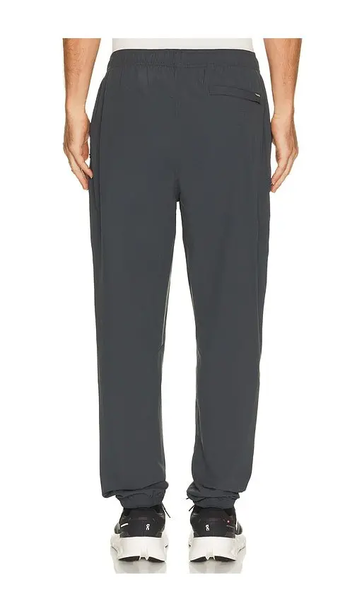 Vuori Kore Lined 28 Jogger In Grey