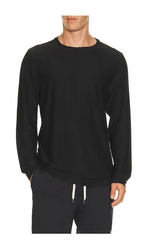 Vuori Long Sleeve Strato Tech Tee