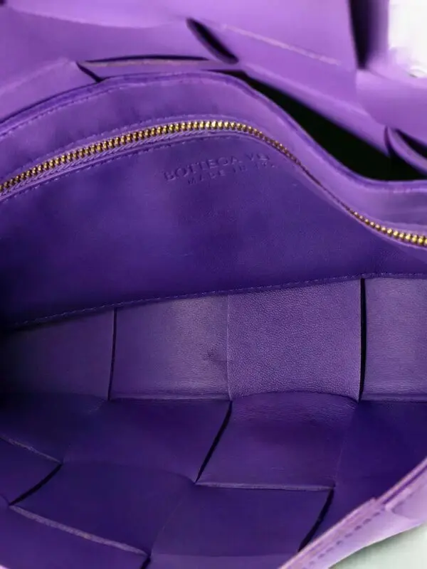Bottega Veneta Cassette Maxi Intrecciato Leather Crossbody Bag - Purple