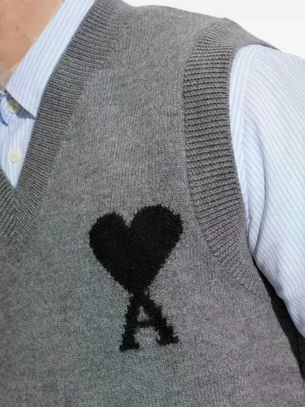 AMI Paris De Coeur V-neck Vest
