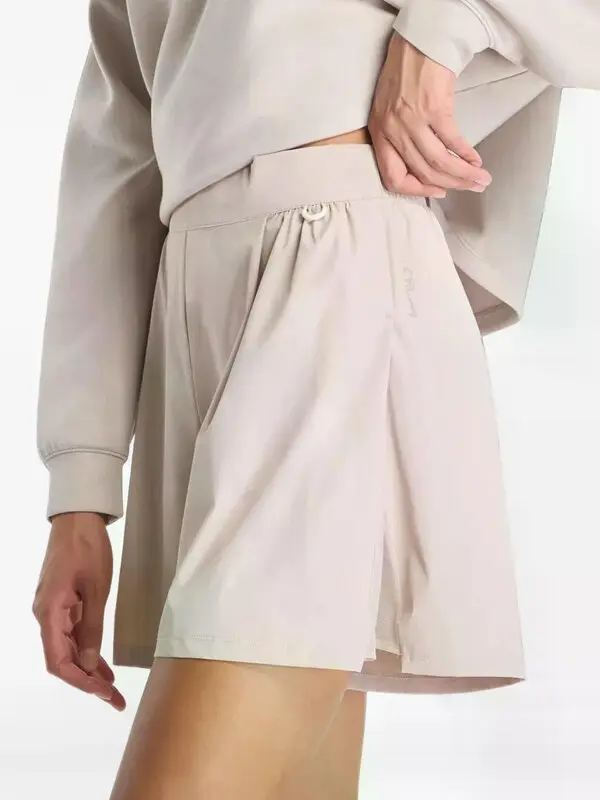 Nike 24.7 Perfectstretch Pleated Side-slit Shorts