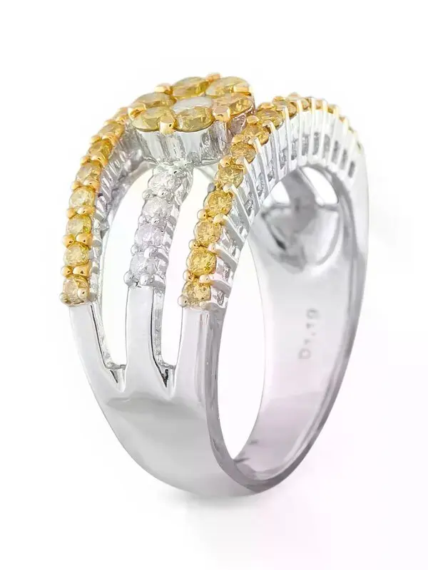 LB EXCLUSIVE Diamond Flower Crossover Ring