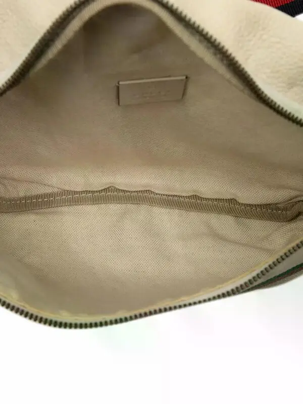 Gucci 2000-2015 Grained Calfskin Logo Belt Bag