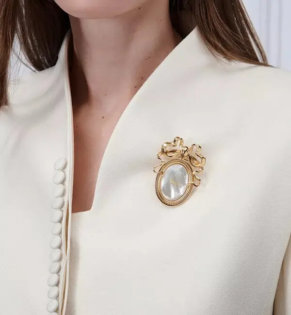 Dior Médaillon Brooch