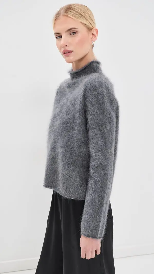 LISA YANG Sandy Brushed Cashmere Sweater