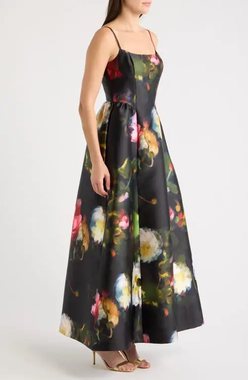 Julia Jordan Basque Waist Gown