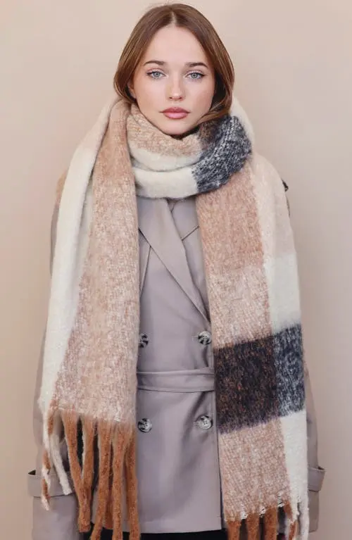 PETIT MOMENTS Lodge Knit Blanket Scarf