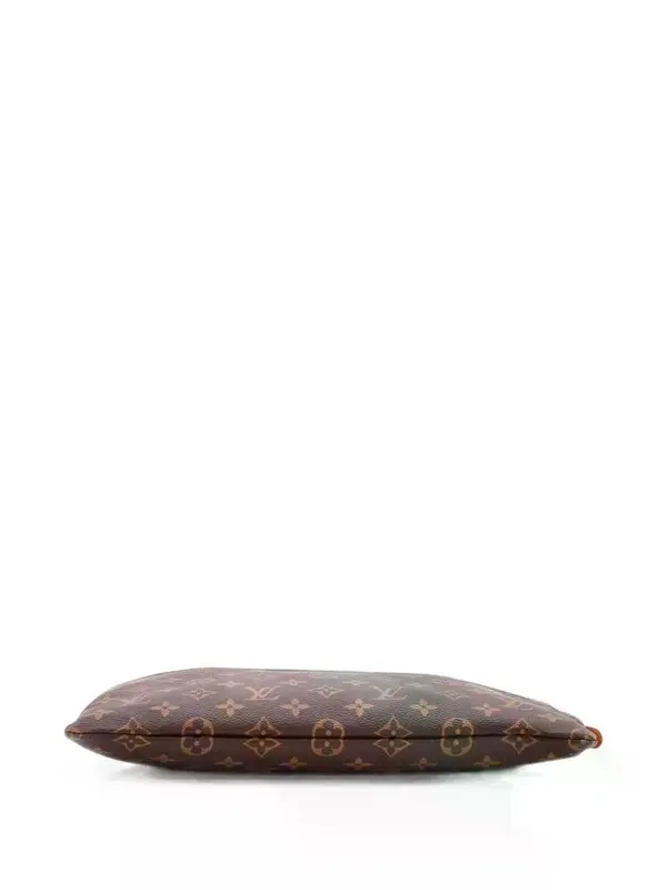 LOUIS VUITTON Etui Voyage Pouch Monogram Canvas Mm Clutch Bag