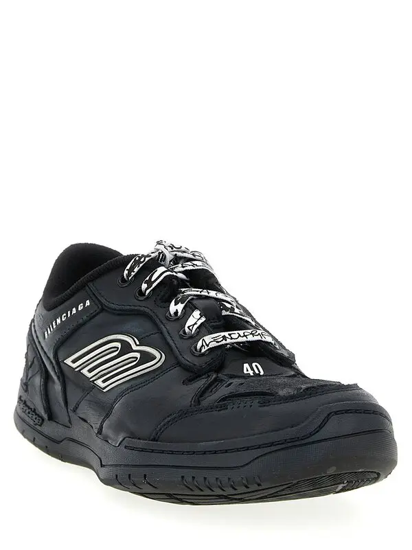 Balenciaga Hamptons Worn-out' Sneakers