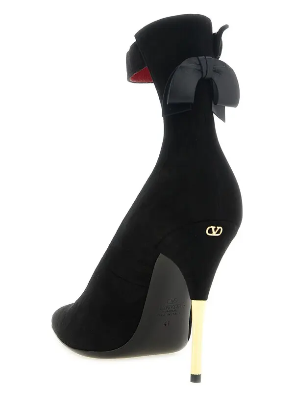 Valentino Garavani Fatale' Pumps