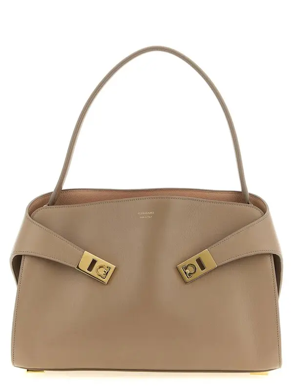 FERRAGAMO Hug Soft Shoulder Bag - Pink
