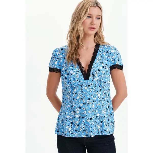 FINERY LONDON Lacie V-neck Short Sleeve Top - Blue Ditsy