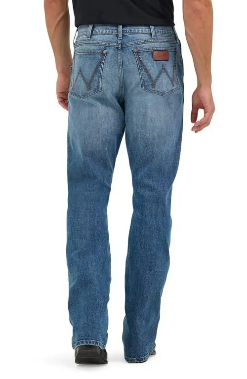 Wrangler Retro Relaxed Bootcut Jeans