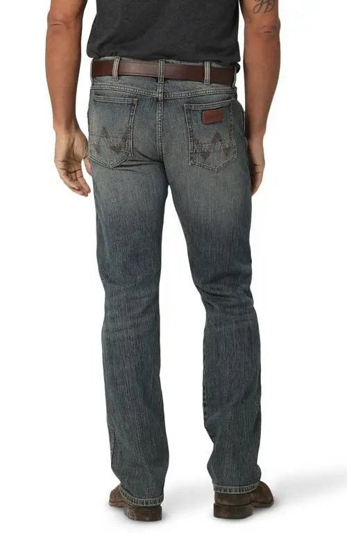 Wrangler Retro® Slim Straight Jeans