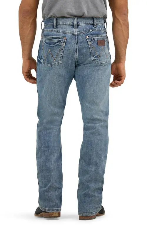 Wrangler Retro Relaxed Bootcut Jeans