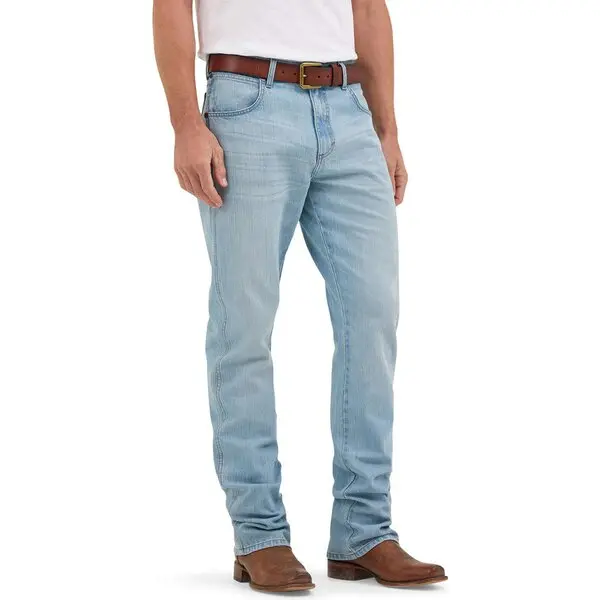 Wrangler Retro Relaxed Bootcut Jeans