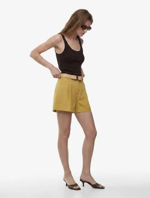 Koton Linen Blend High Rise Pleated Shorts With Belt