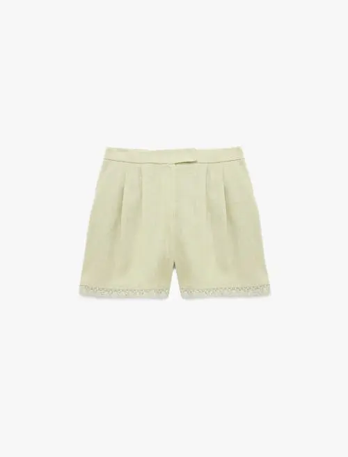 Koton Linen Blend Mid Rise Pocket Detail Shorts With Lace Trim