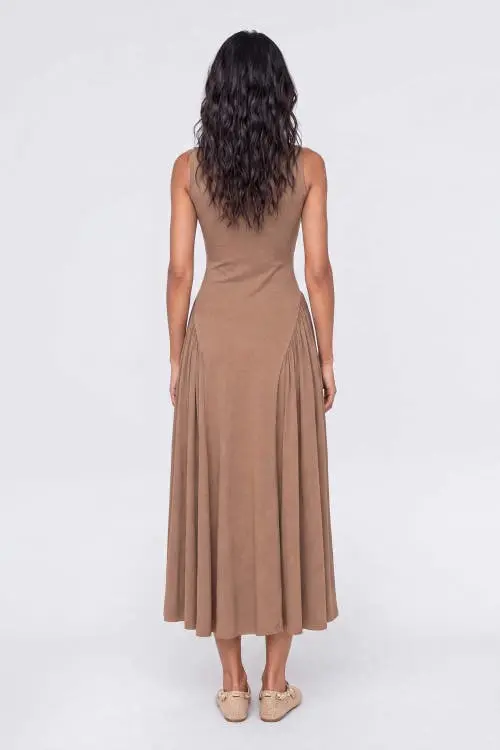 MONLICIA Elaris Sleeveless Draped Midi Dress - Beige