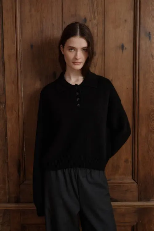 VIR VITA Frida Polo Cashmere Sweater - Black