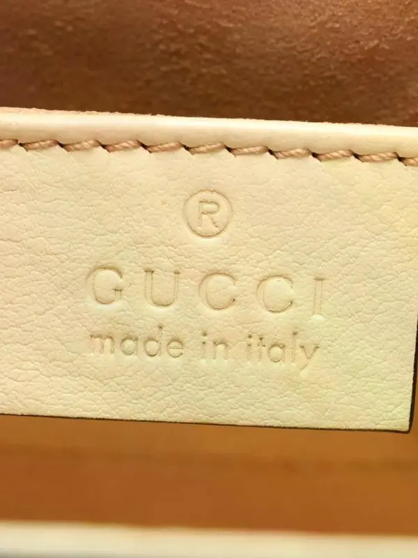 Gucci 2016-2026 Small Gg Supreme Padlock Crossbody Bag - Neutrals
