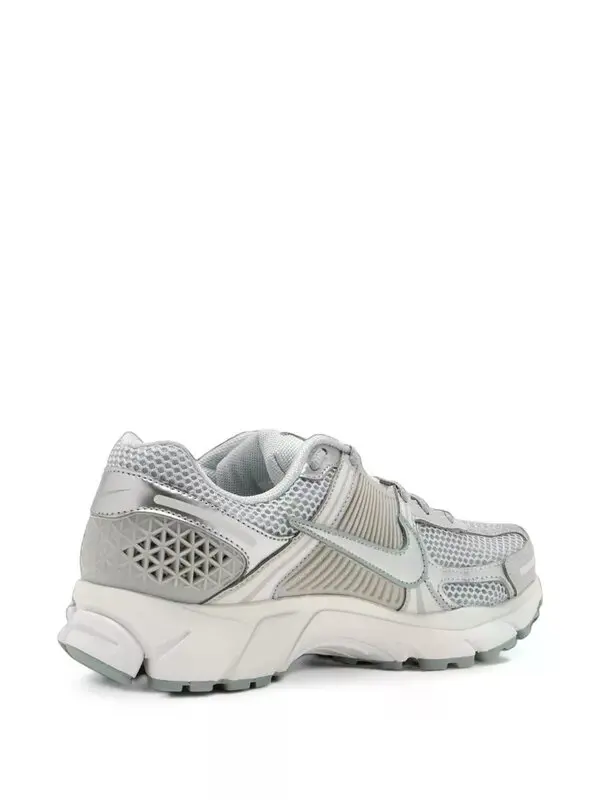 Nike Zoom Vomero 5 Sneakers - Silver