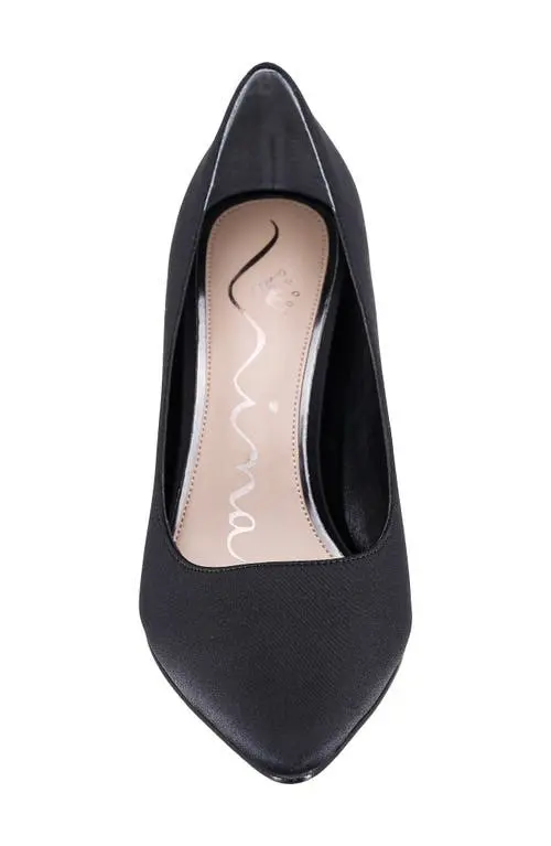 Nina Nureen Pump