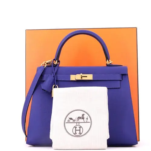 Hermès Kelly Handbag Epsom With Gold Hardware 28