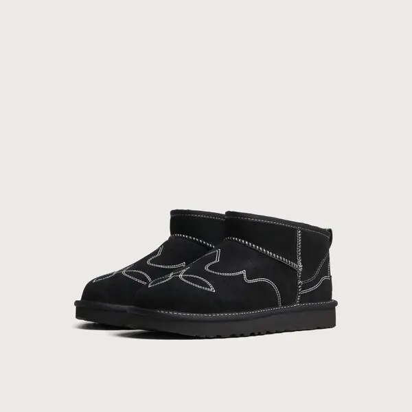 UGG Classic Ultra Mini Western Boot - Black