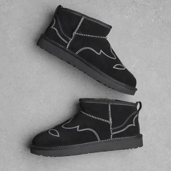 UGG Classic Ultra Mini Western Boot - Black