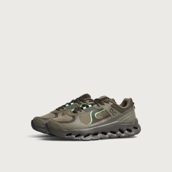 On Cloudtilt Arc Sneaker - Bark/sable