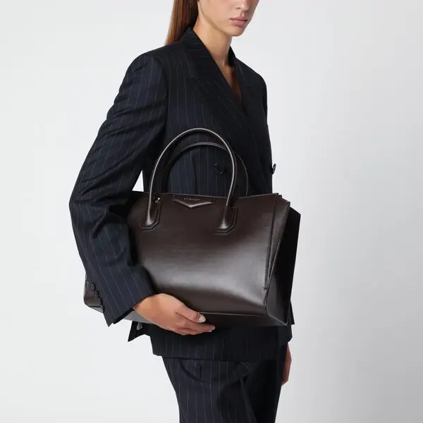 Givenchy Antigona Catchall Medium Leather Bag