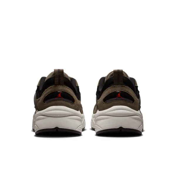 JORDAN Trunner O/s Shoes