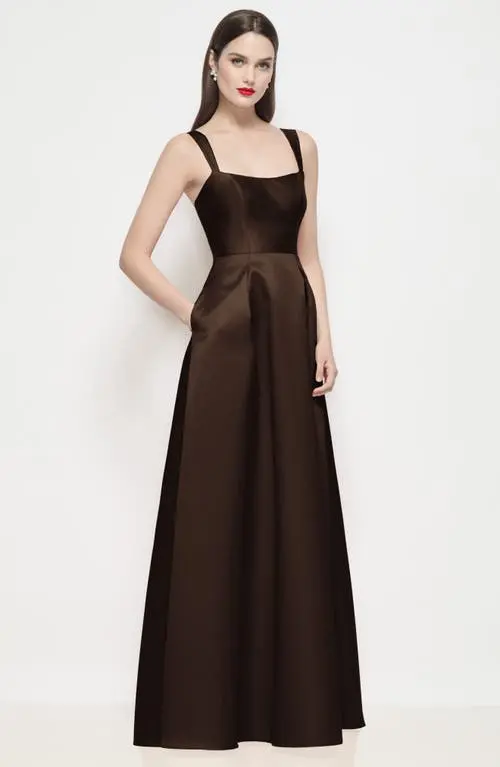 Alfred Sung Lyssa Sleeveless Matte Satin Gown
