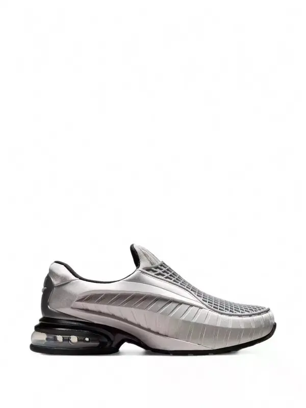 Nike Air Max Dolce Sneakers - Grey