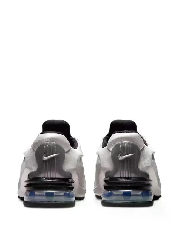 Nike Air Max Dolce Sneakers