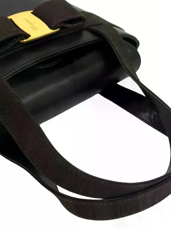 FERRAGAMO 2010-2026 Leather Vara Bucket Bag