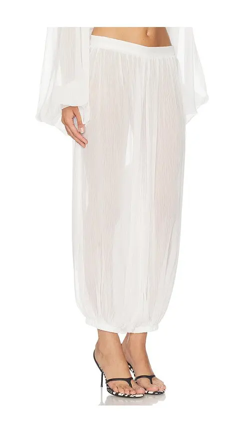 Lioness Suite Escape Pant In White