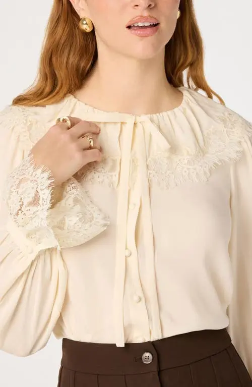 Astr The Label Emberly Lace Trim Top