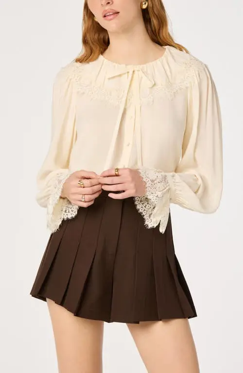 Astr The Label Emberly Lace Trim Top