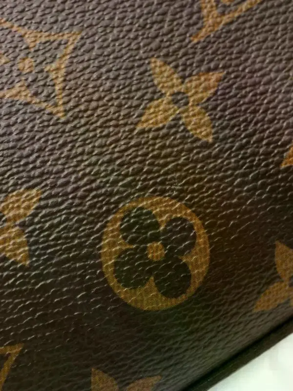 LOUIS VUITTON 2014 Gm Montaigne Monogram Tote Bag