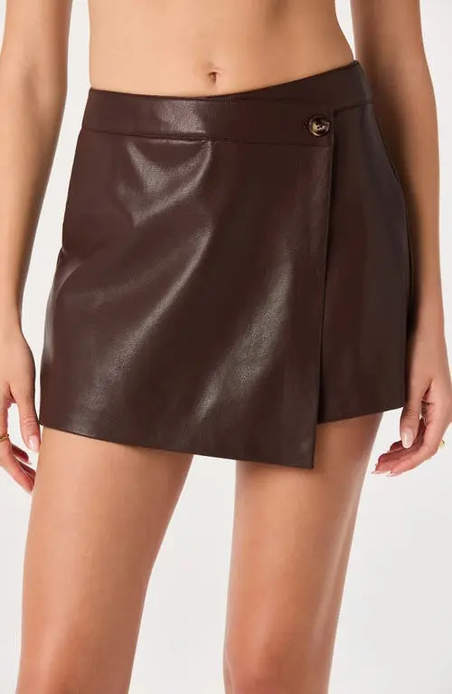 Astr The Label Oaklee Faux Leather Skort