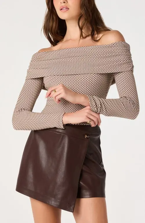 Astr The Label Oaklee Faux Leather Skort