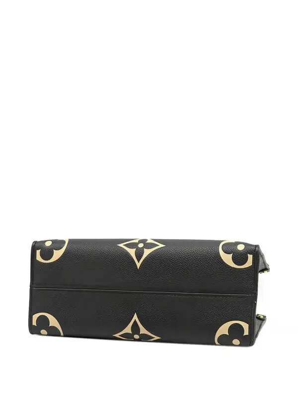 LOUIS VUITTON 2021-2026 Bicolor Monogram Empreinte Giant Onthego Pm Satchel